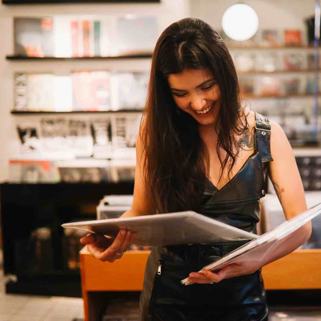 5 Tips: How to Buy Vinyl Records Online | FensePost Music & Vinyl Blog